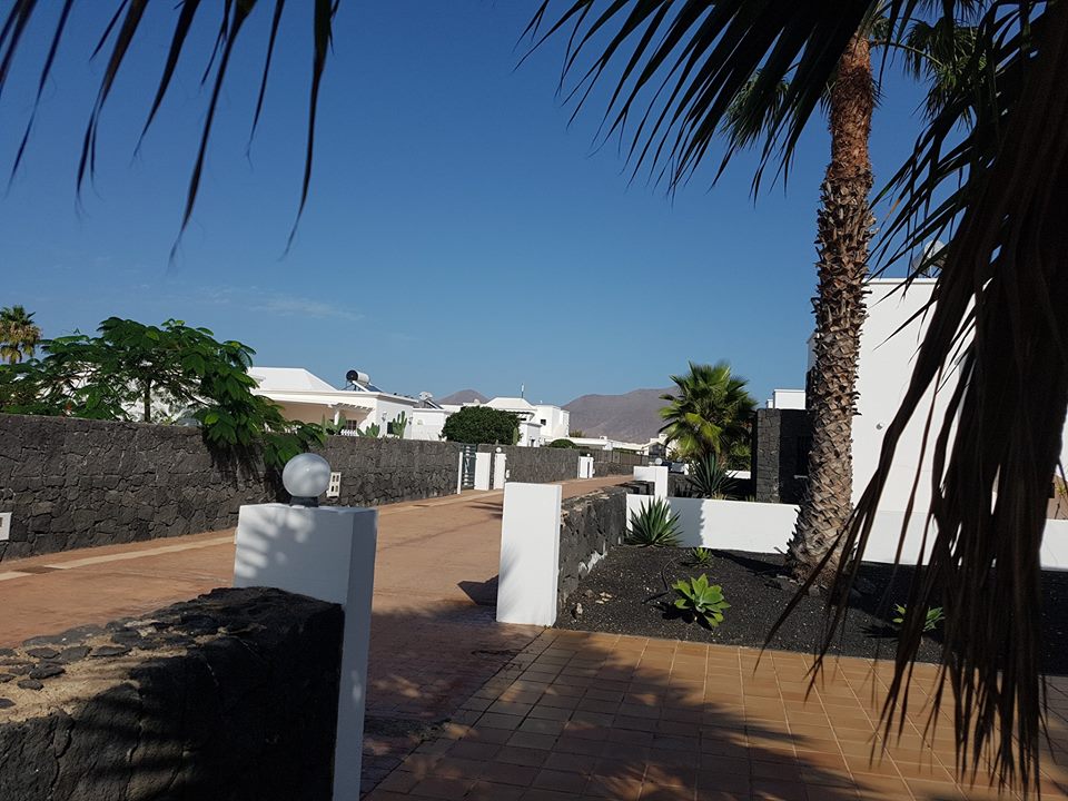 Elysium-outside-drive | Altitude Rentals | Private holiday rental ... Elysium-outside-drive | Altitude Rentals | Private holiday rental ...